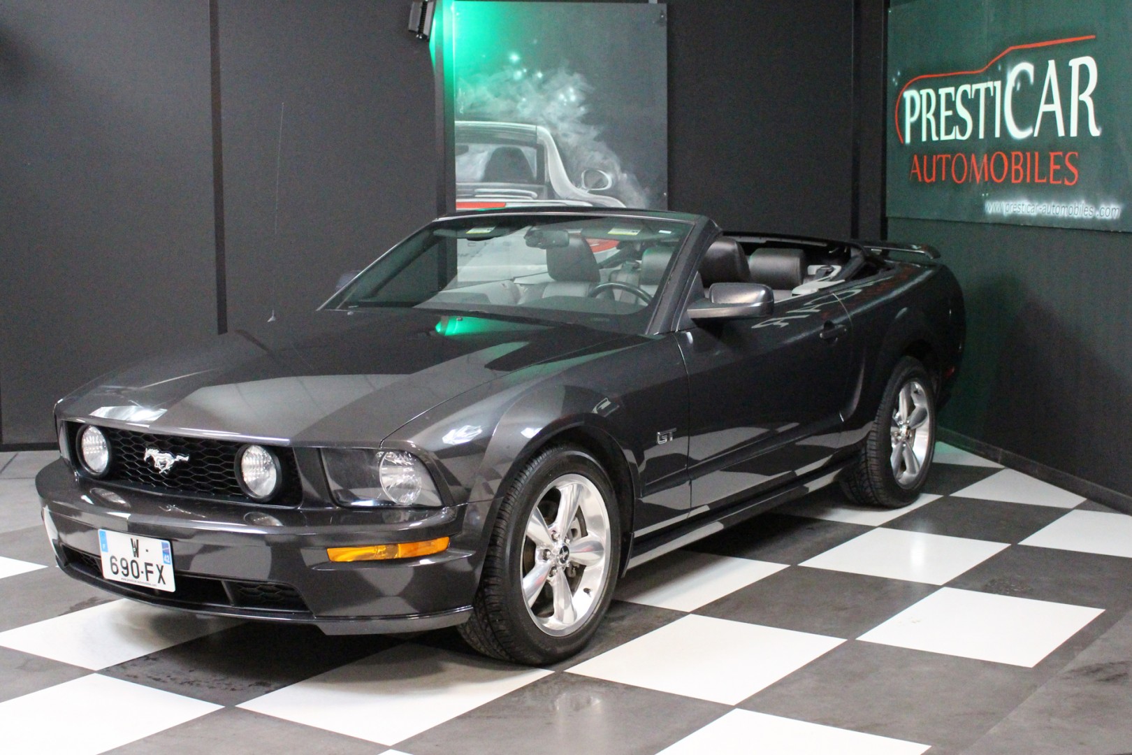 FORD Mustang GT V8 4.6 300 Cabriolet - Presticar Automobiles