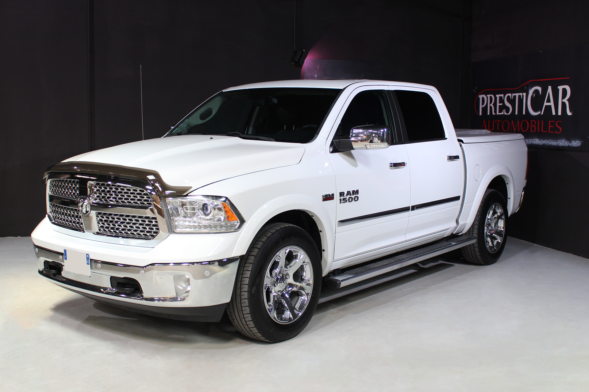 DODGE Ram 1500 5.7 V8 395 Ch Laramie Crew Cab - Presticar Automobiles