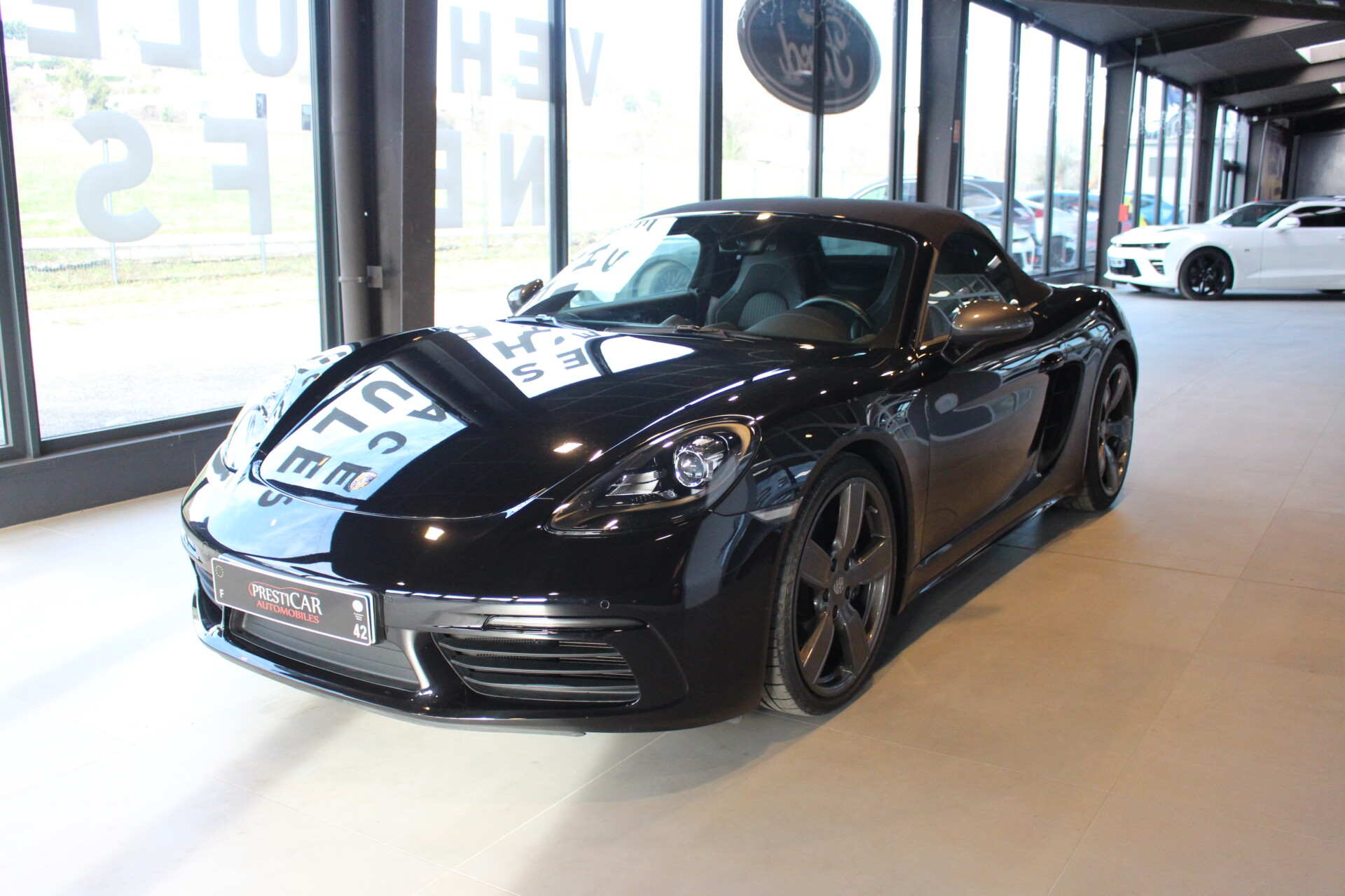 PORSCHE 718 Boxster T - Presticar Automobiles